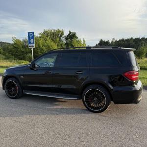 Black Mercedes-Benz GLS 63 AMG 2017 in Vilnius, with an engine capacity of 0.00 L and mileage of 293 thousand km for 32400 €, photo 8 on AUTOMOTO.COM.LV