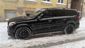 Black Mercedes-Benz GLS 63 AMG 2017 in Vilnius, with an engine capacity of 0.00 L and mileage of 293 thousand km for 32400 €, photo 10 on AUTOMOTO.COM.LV