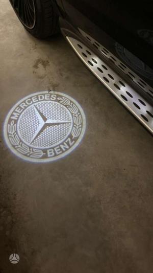 Black Mercedes-Benz GLS 63 AMG 2017 in Vilnius, with an engine capacity of 0.00 L and mileage of 293 thousand km for 32400 €, photo 20 on AUTOMOTO.COM.LV