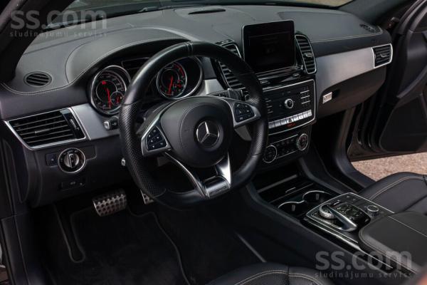 Melns Mercedes-Benz GLS 63 AMG 2019 Rīga, ar dzinēja tilpumu 5.50 L un nobraukumu 94 tūkst. km par 59000 €, foto 6 vietnē AUTOMOTO.COM.LV