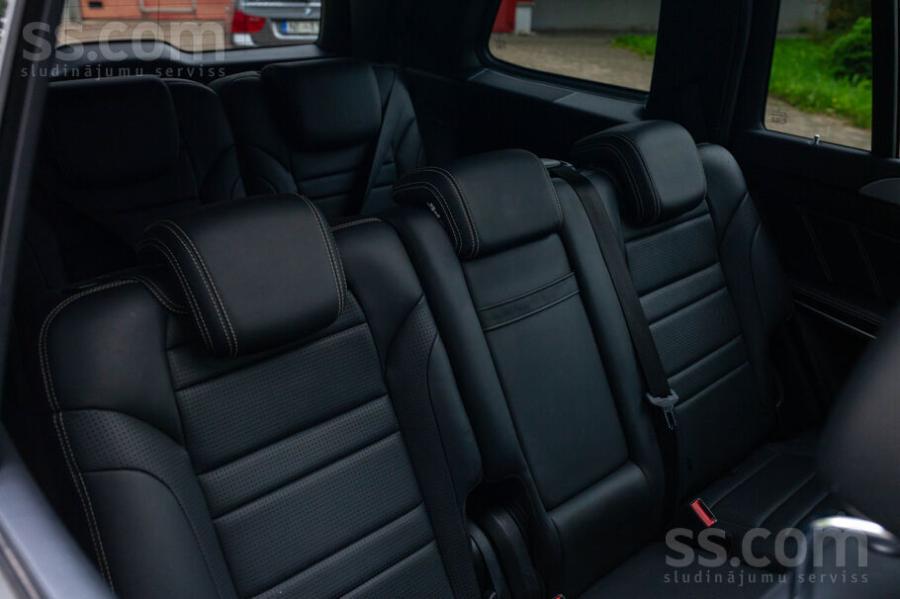 Black Mercedes-Benz GLS 63 AMG 2019 in Riga, with an engine capacity of 5.50 L and mileage of 94 thousand km for 59000 €, photo 8 on AUTOMOTO.COM.LV