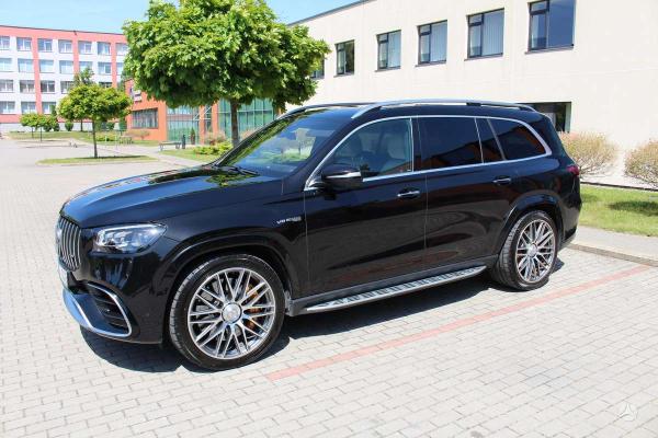 Black Mercedes-Benz GLS 63 AMG 2021 in Klaipeda, with an engine capacity of 3.98 L and mileage of 112 thousand km for 82900 €, photo 3 on AUTOMOTO.COM.LV