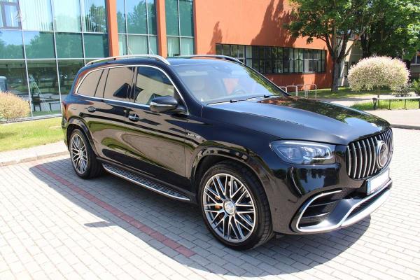Black Mercedes-Benz GLS 63 AMG 2021 in Klaipeda, with an engine capacity of 3.98 L and mileage of 112 thousand km for 82900 €, photo 8 on AUTOMOTO.COM.LV
