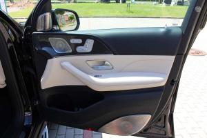 Черный Мерседес GLS 63 AMG 2021 в Клайпеда, объемом двигателя 3.98 л и пробегом 112 тыс. км за 82900 €, фото 17 на AUTOMOTO.COM.LV
