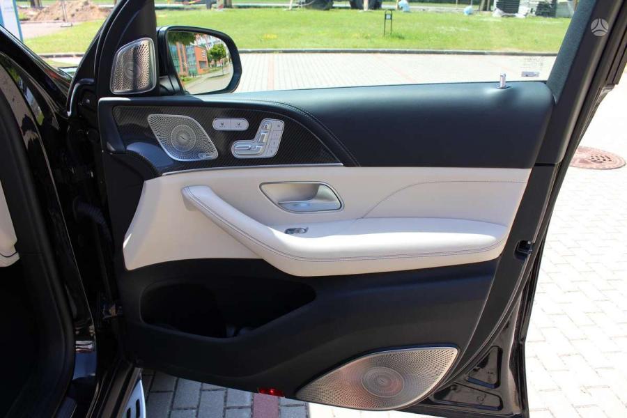 Черный Мерседес GLS 63 AMG 2021 в Клайпеда, объемом двигателя 3.98 л и пробегом 112 тыс. км за 82900 €, фото 17 на AUTOMOTO.COM.LV