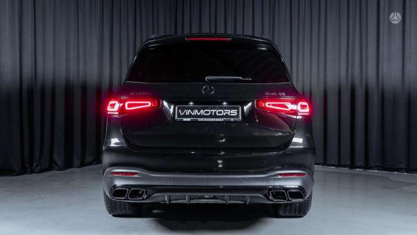 Черный Мерседес GLS 63 AMG 2023 в Вильнюс, объемом двигателя 3.98 л и пробегом 92 тыс. км за 108500 €, фото 5 на AUTOMOTO.COM.LV