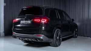 Черный Мерседес GLS 63 AMG 2023 в Вильнюс, объемом двигателя 3.98 л и пробегом 100 тыс. км за 87998 €, фото 5 на AUTOMOTO.COM.LV