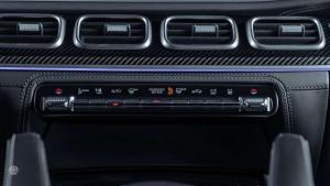 Черный Мерседес GLS 63 AMG 2023 в Вильнюс, объемом двигателя 3.98 л и пробегом 100 тыс. км за 87998 €, фото 18 на AUTOMOTO.COM.LV