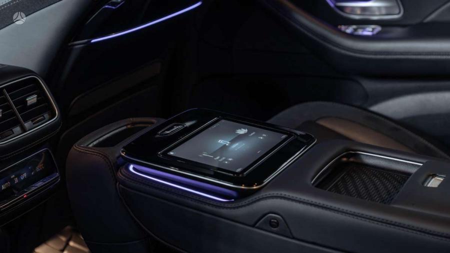 Черный Мерседес GLS 63 AMG 2023 в Вильнюс, объемом двигателя 3.98 л и пробегом 100 тыс. км за 87998 €, фото 26 на AUTOMOTO.COM.LV