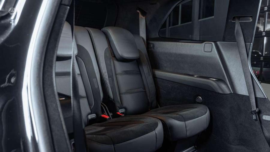Черный Мерседес GLS 63 AMG 2023 в Вильнюс, объемом двигателя 3.98 л и пробегом 100 тыс. км за 87998 €, фото 28 на AUTOMOTO.COM.LV