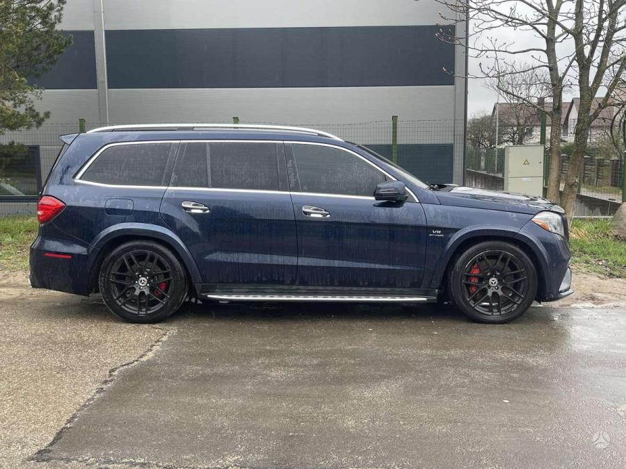 Синий Мерседес GLS 63 AMG 2017 в Вильнюс, объемом двигателя 5.46 л и пробегом 170 тыс. км за 15550 €, фото 3 на AUTOMOTO.COM.LV