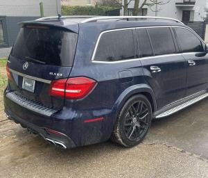 Синий Мерседес GLS 63 AMG 2017 в Вильнюс, объемом двигателя 5.46 л и пробегом 170 тыс. км за 15550 €, фото 4 на AUTOMOTO.COM.LV