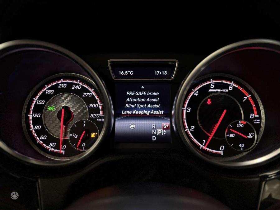 Белый Мерседес GLS 63 AMG 2016 в Вильнюс, объемом двигателя 5.46 л и пробегом 135 тыс. км за 30990 €, фото 27 на AUTOMOTO.COM.LV