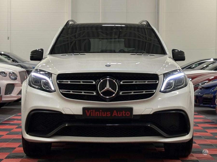 Белый Мерседес GLS 63 AMG 2016 в Вильнюс, объемом двигателя 5.46 л и пробегом 135 тыс. км за 29990 €, фото 3 на AUTOMOTO.COM.LV