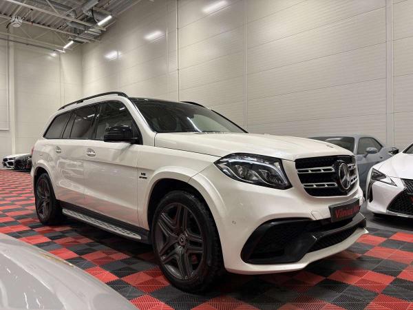 Белый Мерседес GLS 63 AMG 2016 в Вильнюс, объемом двигателя 5.46 л и пробегом 135 тыс. км за 29990 €, фото 3 на AUTOMOTO.COM.LV