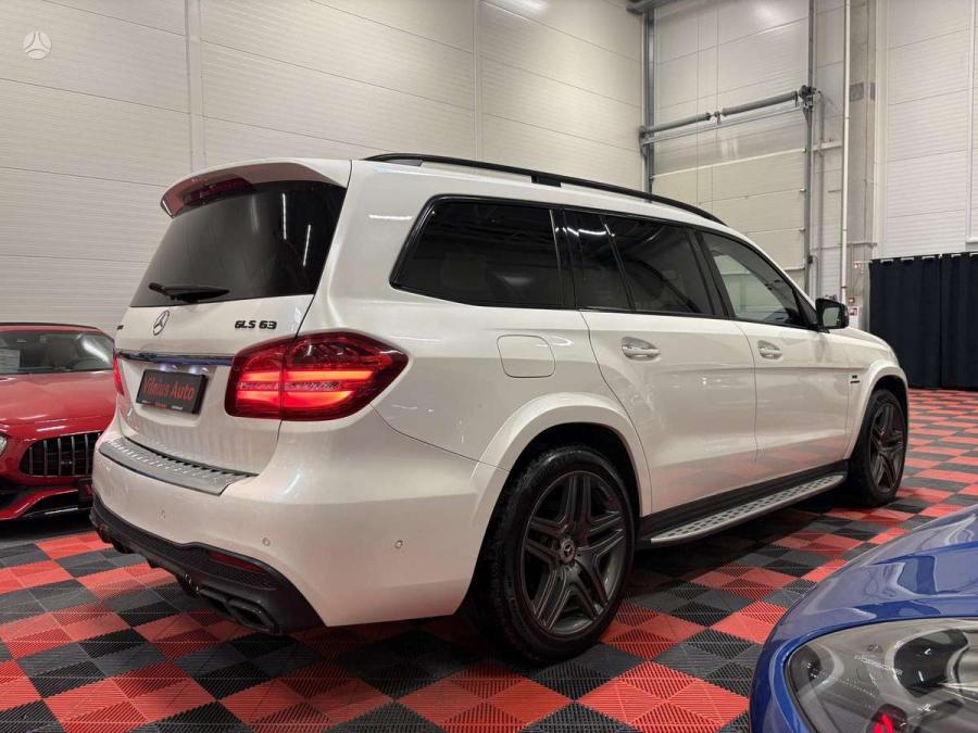 Белый Мерседес GLS 63 AMG 2016 в Вильнюс, объемом двигателя 5.46 л и пробегом 135 тыс. км за 29990 €, фото 5 на AUTOMOTO.COM.LV