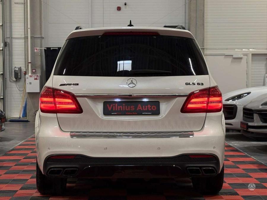 Белый Мерседес GLS 63 AMG 2016 в Вильнюс, объемом двигателя 5.46 л и пробегом 135 тыс. км за 29990 €, фото 6 на AUTOMOTO.COM.LV