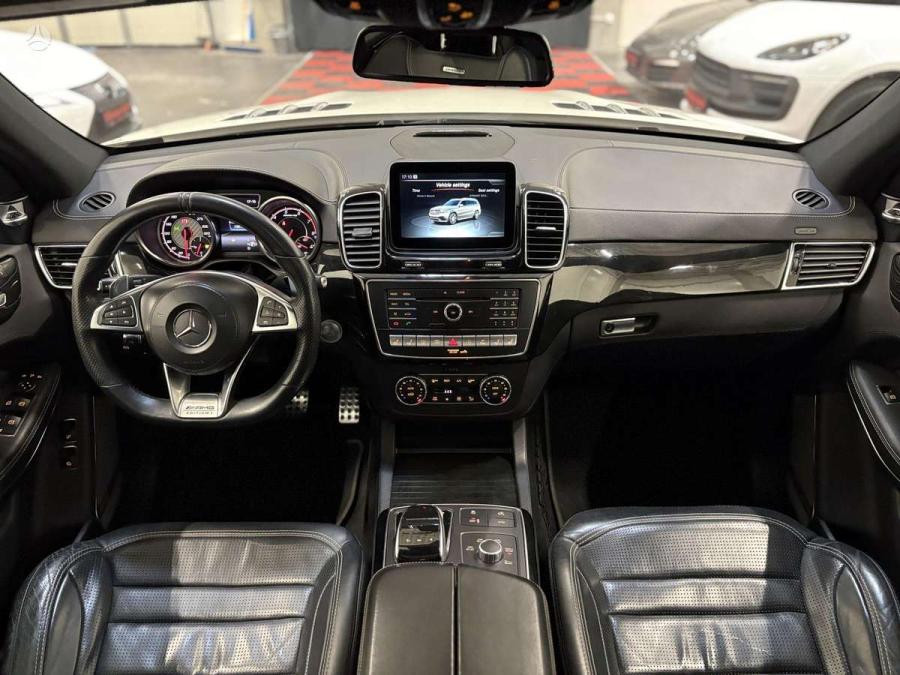 Белый Мерседес GLS 63 AMG 2016 в Вильнюс, объемом двигателя 5.46 л и пробегом 135 тыс. км за 29990 €, фото 22 на AUTOMOTO.COM.LV