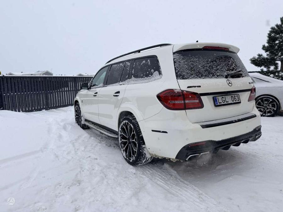 Белый Мерседес GLS 63 AMG 2017 в Каунас, объемом двигателя 5.50 л и пробегом 200 тыс. км за 35000 €, фото 6 на AUTOMOTO.COM.LV