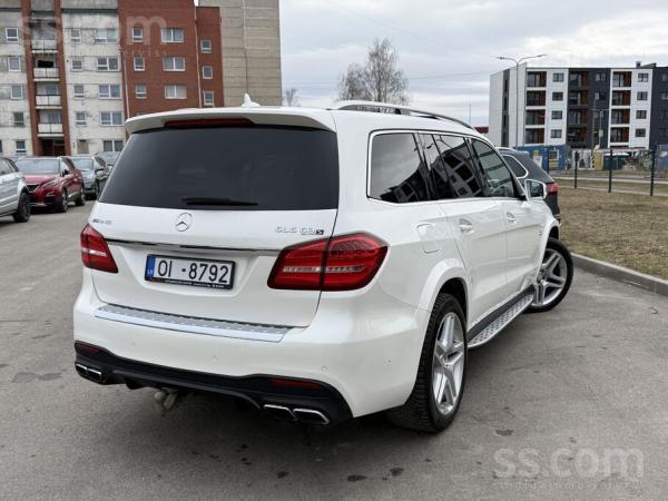 White Mercedes-Benz GLS 63 AMG 2017 in Jelgava, with an engine capacity of 5.50 L and mileage of 125 thousand km for 53500 €, photo 4 on AUTOMOTO.COM.LV
