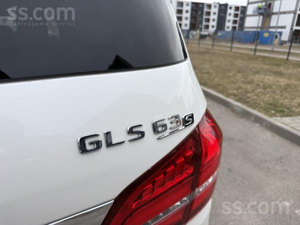White Mercedes-Benz GLS 63 AMG 2017 in Jelgava, with an engine capacity of 5.50 L and mileage of 125 thousand km for 53500 €, photo 8 on AUTOMOTO.COM.LV