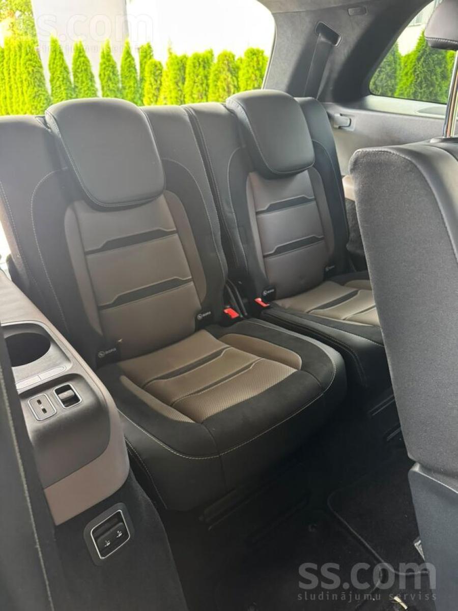 Balts Mercedes-Benz GLS 63 AMG 2021 Rīga, ar dzinēja tilpumu 4.00 L un nobraukumu 51 tūkst. km par 95000 €, foto 24 vietnē AUTOMOTO.COM.LV