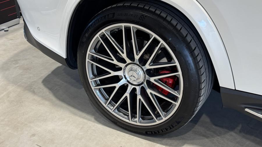 Белый Мерседес GLS 63 AMG 2021 в Рига, объемом двигателя 4.00 л и пробегом 51 тыс. км за 94990 €, фото 11 на AUTOMOTO.COM.LV