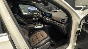 Белый Мерседес GLS 63 AMG 2021 в Рига, объемом двигателя 4.00 л и пробегом 51 тыс. км за 94990 €, фото 12 на AUTOMOTO.COM.LV