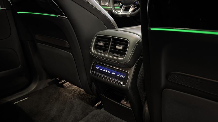 Белый Мерседес GLS 63 AMG 2021 в Рига, объемом двигателя 4.00 л и пробегом 51 тыс. км за 94990 €, фото 17 на AUTOMOTO.COM.LV