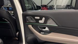 Белый Мерседес GLS 63 AMG 2021 в Рига, объемом двигателя 4.00 л и пробегом 51 тыс. км за 94990 €, фото 18 на AUTOMOTO.COM.LV
