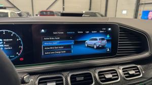 Белый Мерседес GLS 63 AMG 2021 в Рига, объемом двигателя 4.00 л и пробегом 51 тыс. км за 94990 €, фото 33 на AUTOMOTO.COM.LV