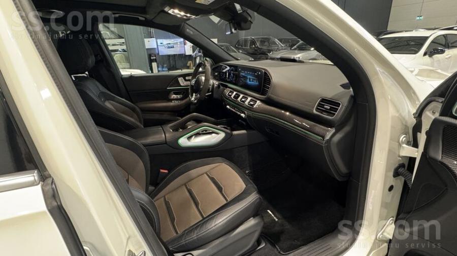 White Mercedes-Benz GLS 63 AMG 2021 in Riga, with an engine capacity of 4.00 L and mileage of 51 thousand km for 94990 €, photo 13 on AUTOMOTO.COM.LV