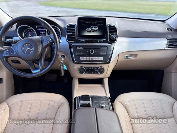 Melns Mercedes-Benz GLS-Class 2016 Tallina, ar dzinēja tilpumu 3.00 L un nobraukumu 192 tūkst. km par 34999 €, foto 11 vietnē AUTOMOTO.COM.LV