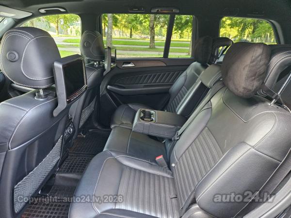 Melns Mercedes-Benz GLS-Class 2016 Tallina, ar dzinēja tilpumu 3.00 L un nobraukumu 192 tūkst. km par 35900 €, foto 8 vietnē AUTOMOTO.COM.LV