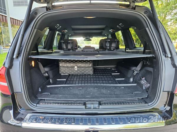 Melns Mercedes-Benz GLS-Class 2016 Tallina, ar dzinēja tilpumu 3.00 L un nobraukumu 192 tūkst. km par 35900 €, foto 9 vietnē AUTOMOTO.COM.LV