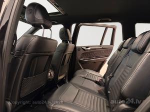 Black Mercedes-Benz GLS-Class 2016 in Tallinn, with an engine capacity of 3.00 L and mileage of 247 thousand km for 34900 €, photo 7 on AUTOMOTO.COM.LV