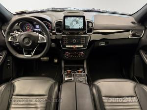 Black Mercedes-Benz GLS-Class 2016 in Tallinn, with an engine capacity of 3.00 L and mileage of 247 thousand km for 34900 €, photo 8 on AUTOMOTO.COM.LV