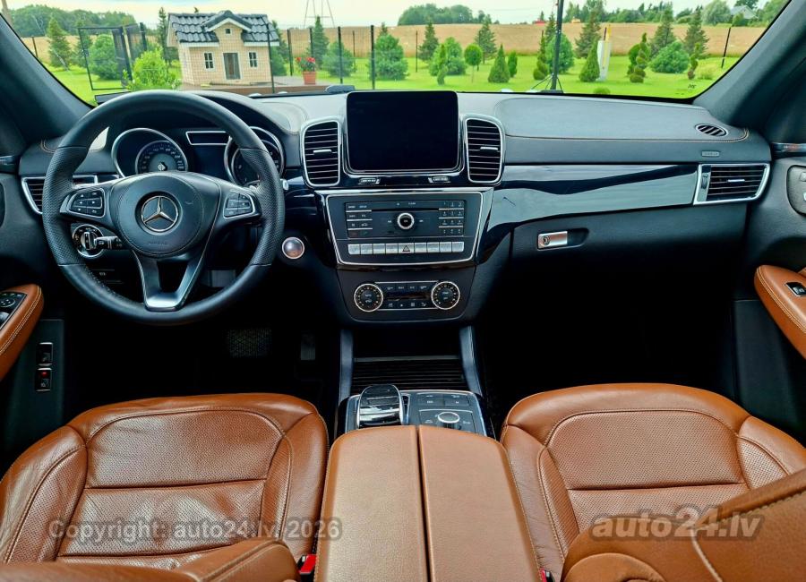 Melns Mercedes-Benz GLS-Class 2017 Tartu, ar dzinēja tilpumu 3.00 L un nobraukumu 340 tūkst. km par 34000 €, foto 12 vietnē AUTOMOTO.COM.LV