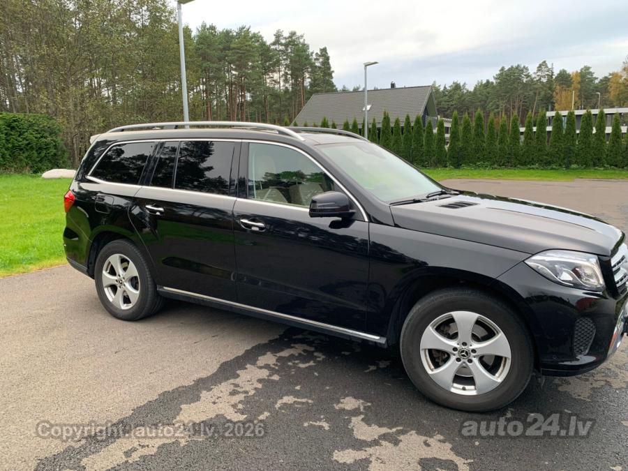 Black Mercedes-Benz GLS-Class 2017 in Tallinn, with an engine capacity of 3.00 L and mileage of 195 thousand km for 34900 €, photo 4 on AUTOMOTO.COM.LV