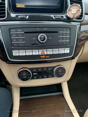 Black Mercedes-Benz GLS-Class 2017 in Tallinn, with an engine capacity of 3.00 L and mileage of 195 thousand km for 34900 €, photo 19 on AUTOMOTO.COM.LV