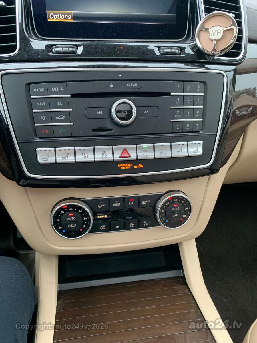 Black Mercedes-Benz GLS-Class 2017 in Tallinn, with an engine capacity of 3.00 L and mileage of 195 thousand km for 34900 €, photo 19 on AUTOMOTO.COM.LV