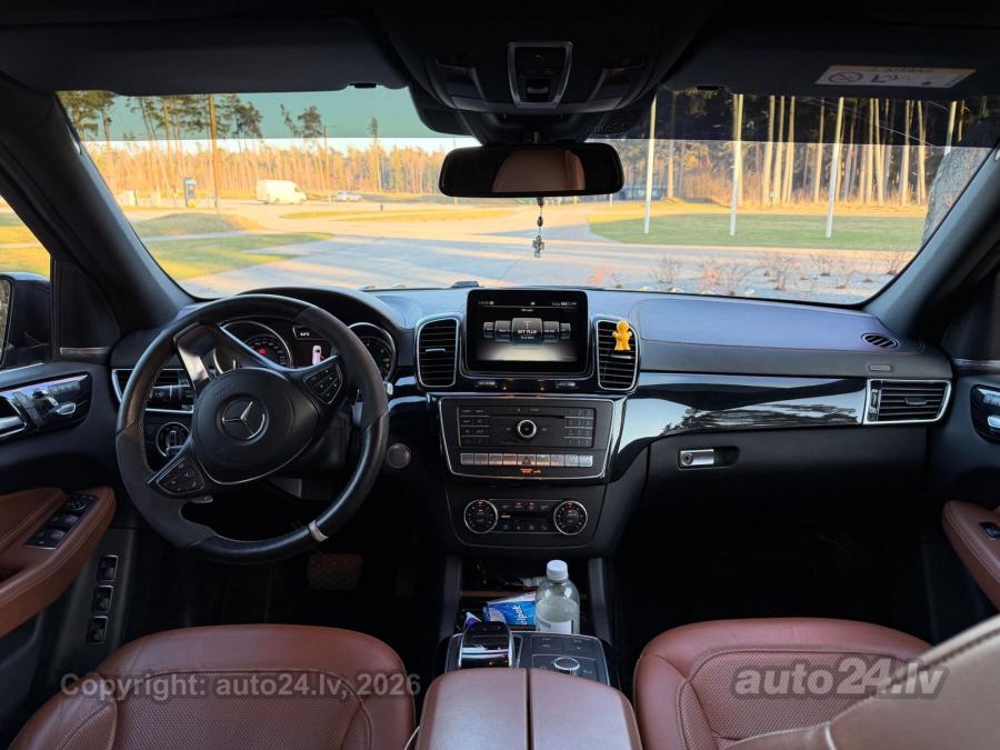 Melns Mercedes-Benz GLS-Class 2018 Tallina, ar dzinēja tilpumu 3.00 L un nobraukumu 159 tūkst. km par 42000 €, foto 7 vietnē AUTOMOTO.COM.LV