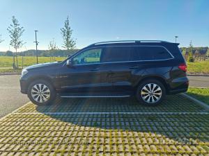 Melns Mercedes-Benz GLS-Class 2019 Tallina, ar dzinēja tilpumu 3.00 L un nobraukumu 147 tūkst. km par 44500 €, foto 5 vietnē AUTOMOTO.COM.LV
