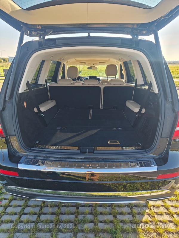 Melns Mercedes-Benz GLS-Class 2019 Tallina, ar dzinēja tilpumu 3.00 L un nobraukumu 147 tūkst. km par 44500 €, foto 8 vietnē AUTOMOTO.COM.LV