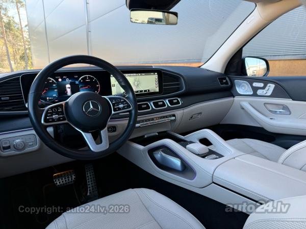 Black Mercedes-Benz GLS-Class 2023 in Tallinn, with an engine capacity of 2.90 L and mileage of 73 thousand km for 79900 €, photo 8 on AUTOMOTO.COM.LV
