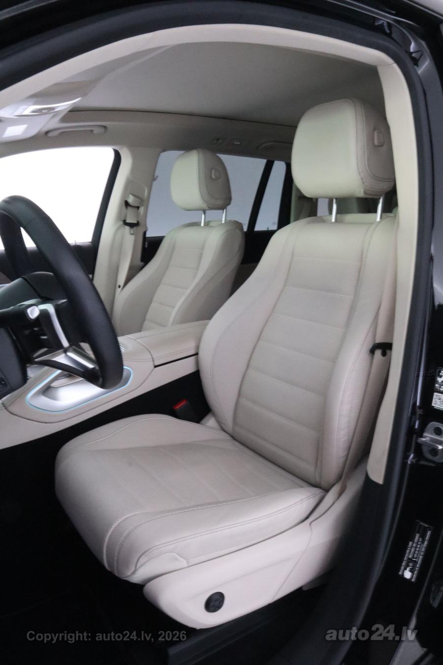 Melns Mercedes-Benz GLS-Class 2024 Tallina, ar dzinēja tilpumu 3.00 L un nobraukumu 55 tūkst. km par 102900 €, foto 13 vietnē AUTOMOTO.COM.LV