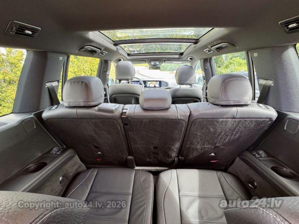 Melns Mercedes-Benz GLS-Class 2025 Tallina, ar dzinēja tilpumu 3.00 L un nobraukumu 7 tūkst. km par 99900 €, foto 9 vietnē AUTOMOTO.COM.LV