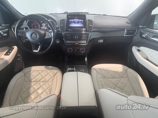 Mercedes-Benz GLS-Class 2018 Tartu vietnē Melns Mercedes-Benz GLS-Class 2018 Tartu, ar dzinēja tilpumu 3.00 L un nobraukumu 123 tūkst. km par 44900 €, foto 6 vietnē AUTOMOTO.COM.LV