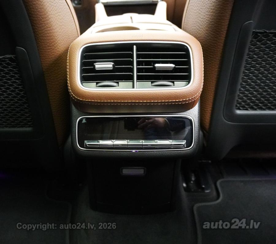 Black Mercedes-Benz GLS-Class 2024 in Tartu, with an engine capacity of 3.00 L and mileage of 76 thousand km for 102900 €, photo 29 on AUTOMOTO.COM.LV