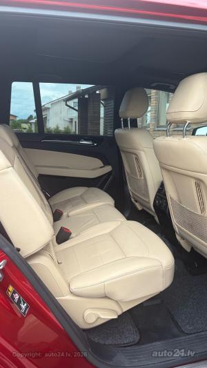 Sarkans Mercedes-Benz GLS-Class 2018 Tallina, ar dzinēja tilpumu 3.00 L un nobraukumu 148 tūkst. km par 44900 €, foto 11 vietnē AUTOMOTO.COM.LV